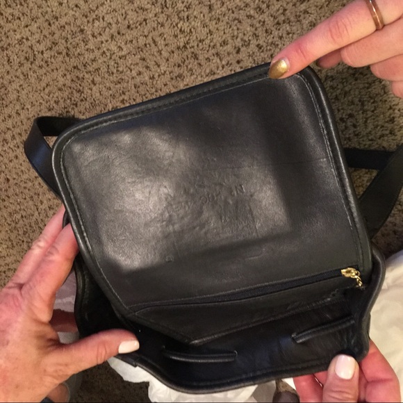 Coach | Bags | Coach Hobo Shoulder Bag With Drawstring Cinch | Poshmark